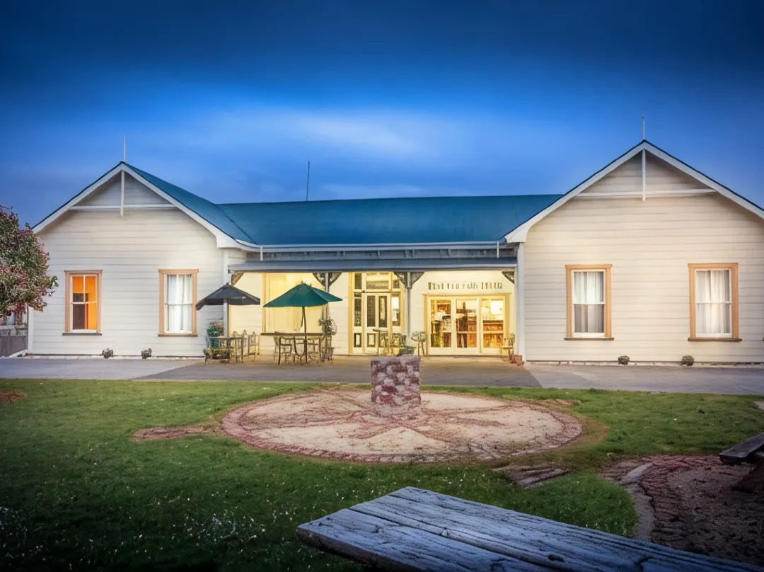 Karamea Village Hotel - West Coast