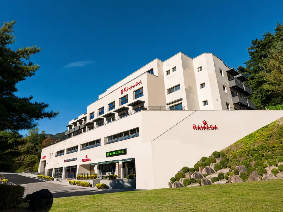 Petro Hotel - 문경시