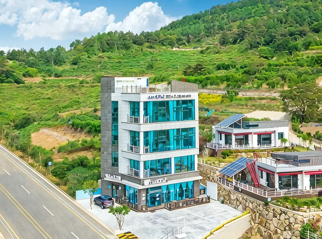 Yeosu Paran Cafe Hostel - Yeosu-si