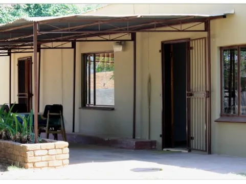 Cosy Farmhouse For 4 Persons - Lephalale