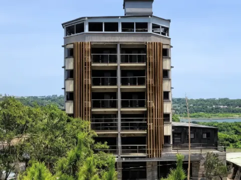 Moonshine Inn - 관시 진