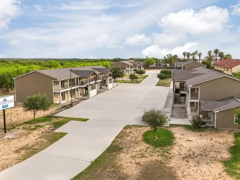 Eagle's Den Suites Carrizo Springs A Travelodge By Wyndham - Crystal City, TX