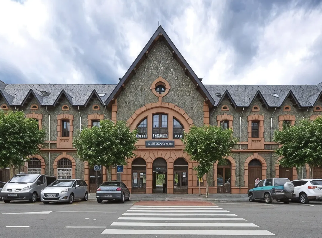 Hotel Parada Puigcerda - Puigcerdà