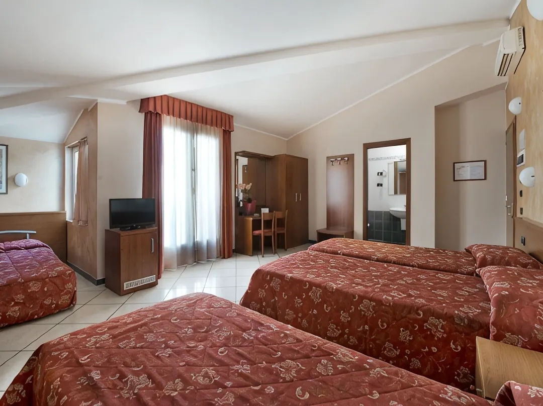 Hotel Stazione Livorno - Livorno