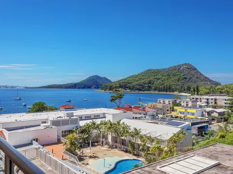 Backpacker’s Waterfront Stay At Shoal Bay Stayz With Dave& Stays - Nelson Bay