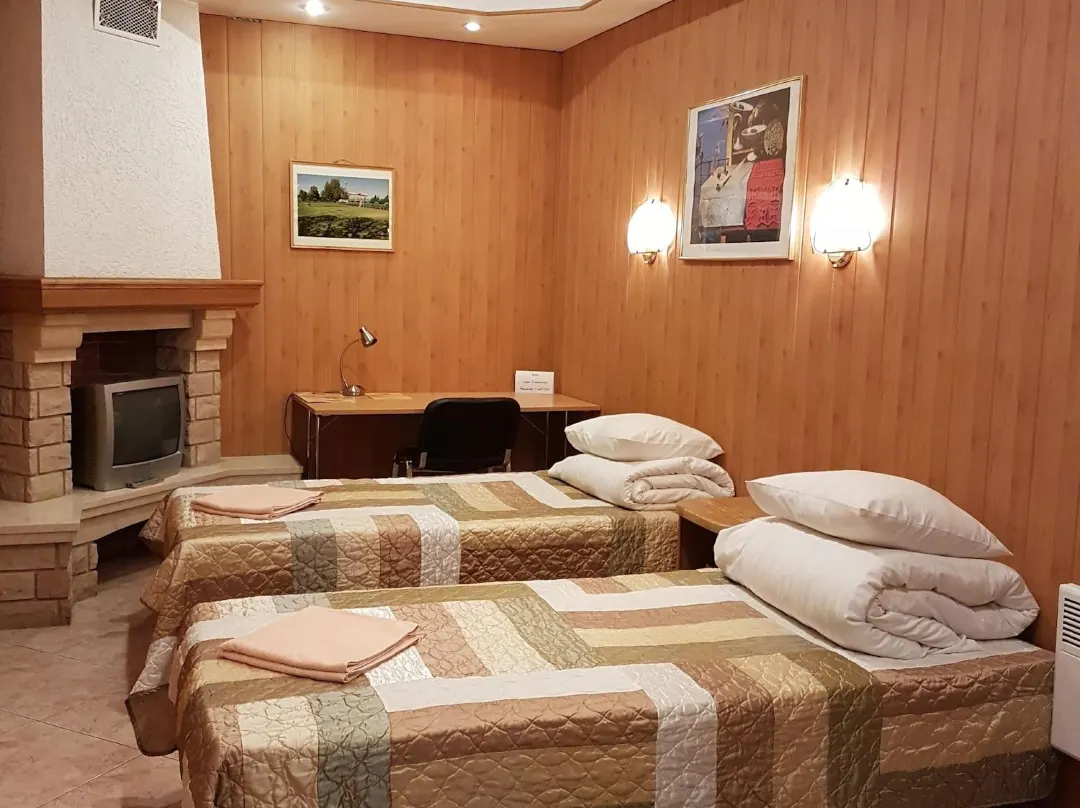 Sky High Hotel Airport 200 Meters From The Terminal - Riga, Latvia