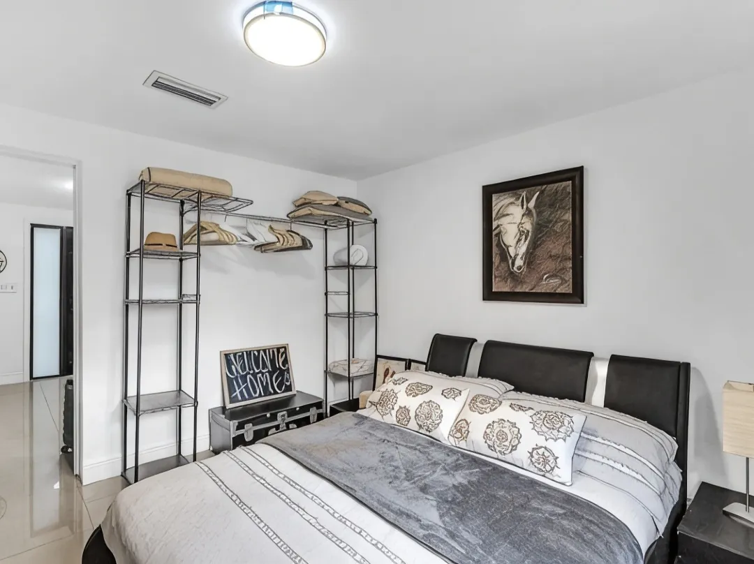 Ultimate Miami Headquarters 4 Car Parking Pet Friendly & Private Patio - Miami