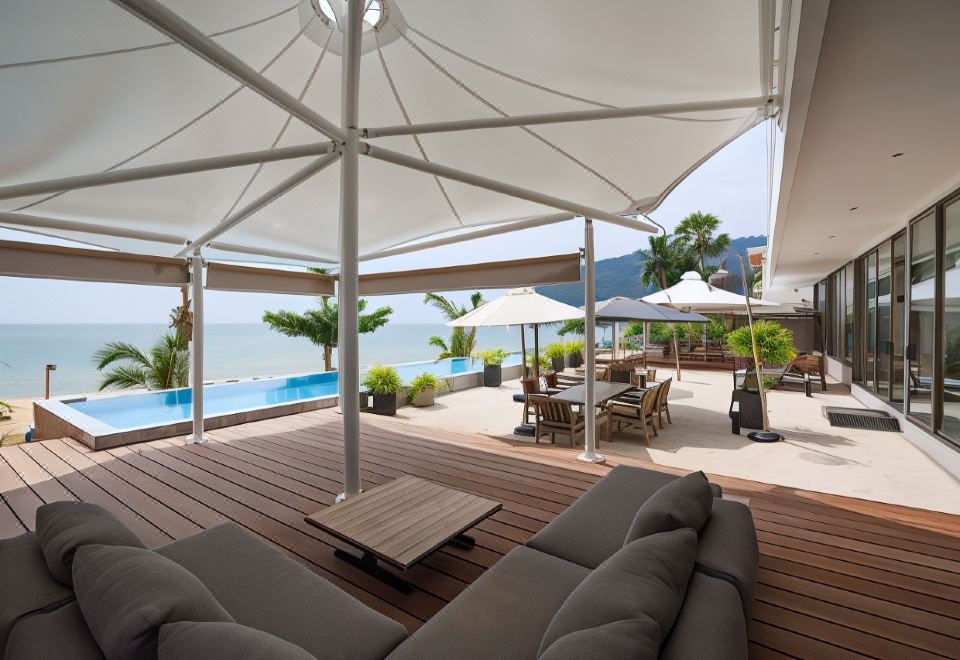 Elite Atoll Beachfront Hotel,Khanom - Updated Prices & Hotel Reviews ...