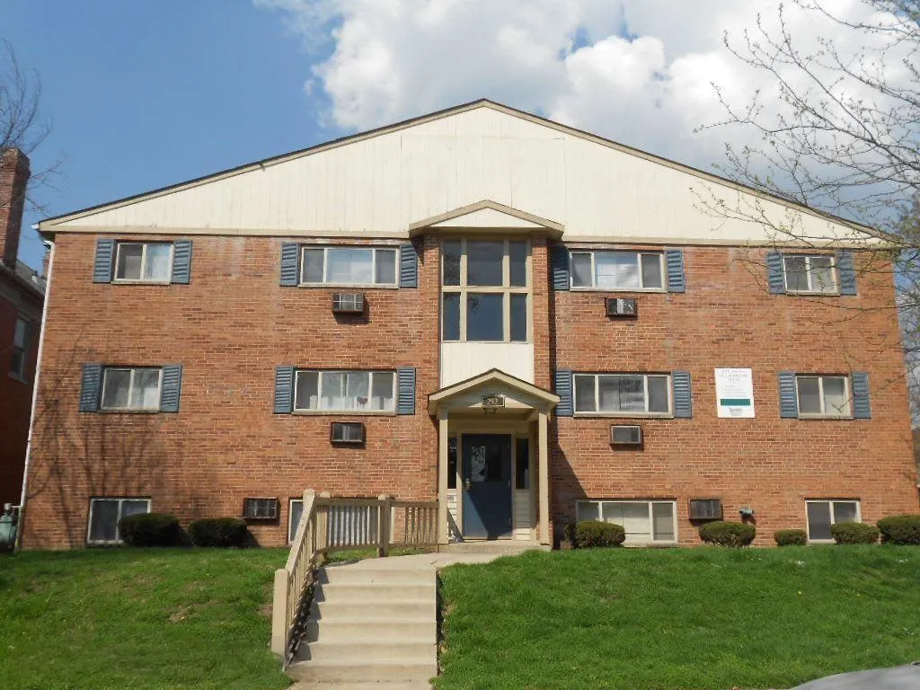 Charming Space With Stylish Decor - Cozy Urban Escape - Columbus