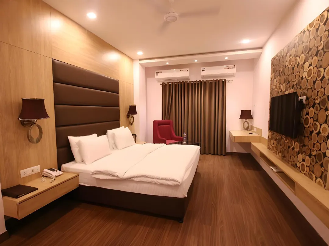 Little Chef Hotel - Kanpur