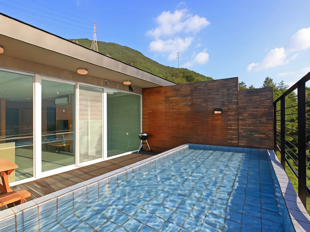 Sancheong Family Poolvilla - Yeosu-si