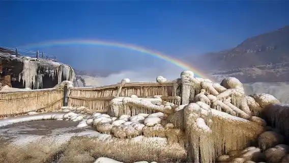 1-day tour to Hukou Waterfall on the Yellow River in Shaanxi | Trip.com