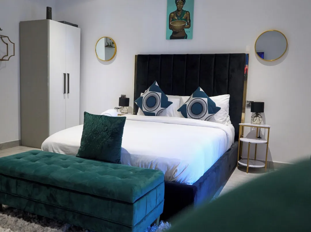 Royalrest At The Signature - Accra