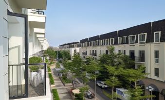 Sline Hotel - The Manor, 2024 | Trip.com