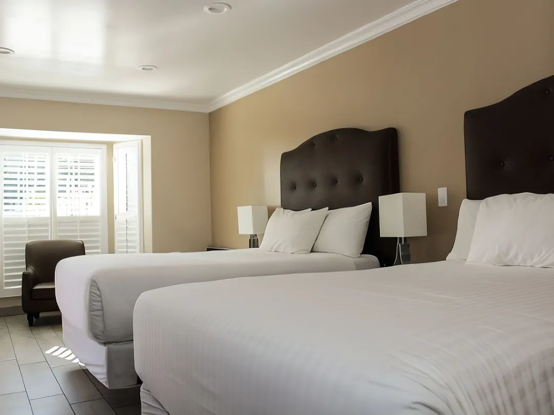 El Royale Hotel - Near Universal Studios Hollywood - Beverly Hills, CA