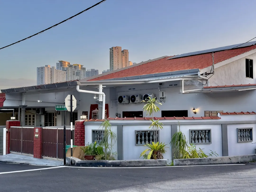 Spacious 2 Storey Homestay Tanjung Bungah 25pax By 3c / Evergreen Corner Tanjung Bungah - Tanjung Bungah