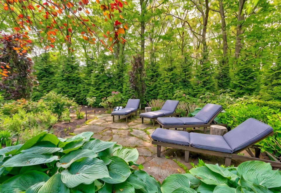 7 Bedrm House-Pool Open Now-Swim-up Bar, Grill, Pool Table, Fitness ...