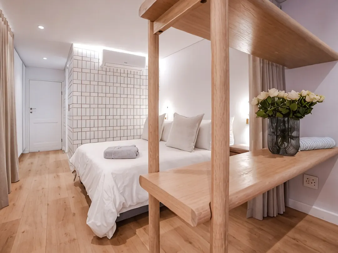Seaside 9 L Stylish Aparthotel In Three Anchor Bay - Cape Town