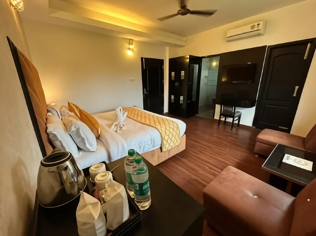 Royal Court By The Lake Hill - Bhowali