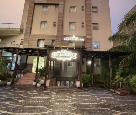 Hotel Parador Agra - Agra