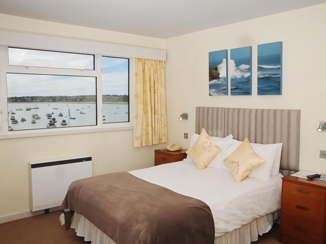 Dolphin Hotel - Jersey