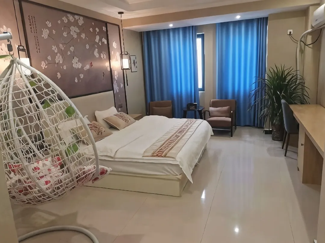 Cangzhou Blue Whale E-sports Hotel - 亳州市