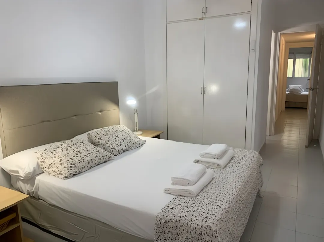 Planta Baja Frente Al Mar, En Complejo Con Piscina Y Zonas Comunes. - Sitges