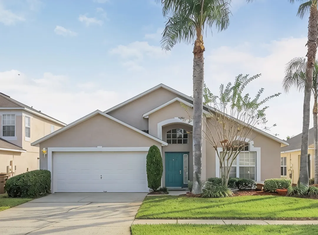 Private Pool And Lakeside View In Gated Resort - Stunning Villa - Kissimmee, FL