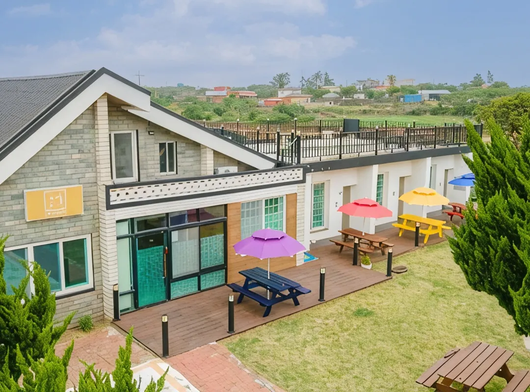 Jeju Denioni Pension - 제주시