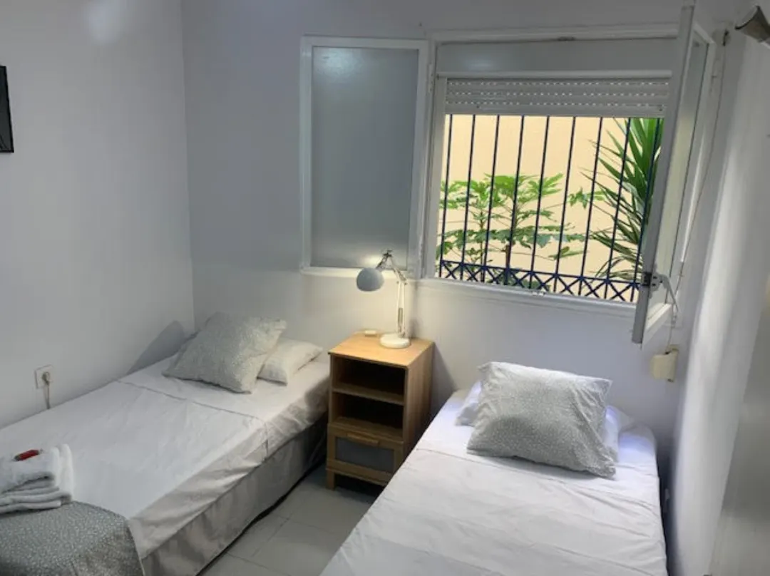 Planta Baja Frente Al Mar, En Complejo Con Piscina Y Zonas Comunes. - Sitges