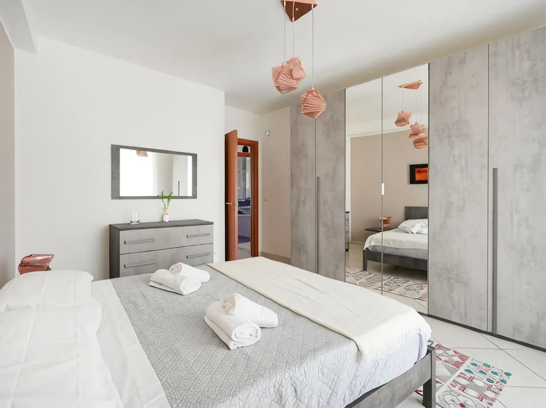 Mistral Suite Apartment - Free Private Car Park - Bari