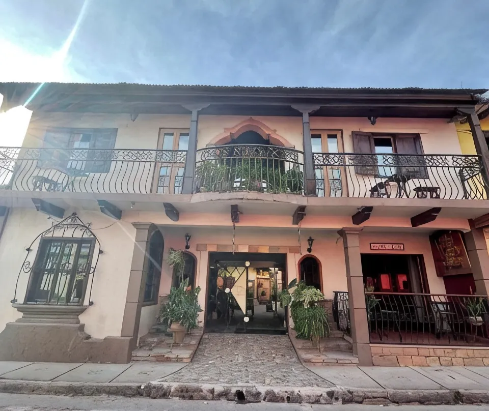 Hotel Plaza Yat Balam - Departamento de Copán