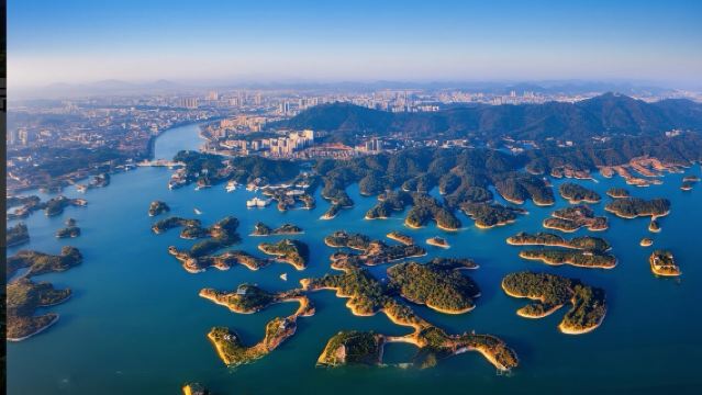 Chibi Ancient Battlefield + Yangloudong 1-day tour | Trip.com