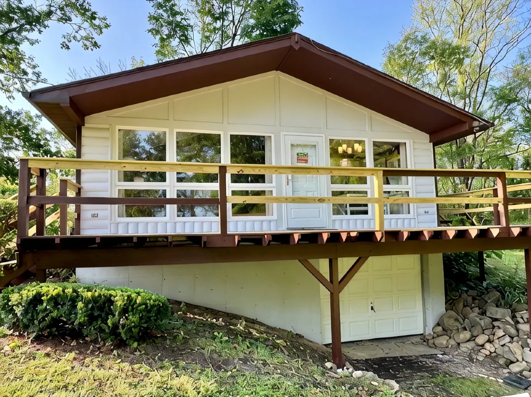 Private Cabin Getaway On Expansive 75 Acres - Lake Erie, PA