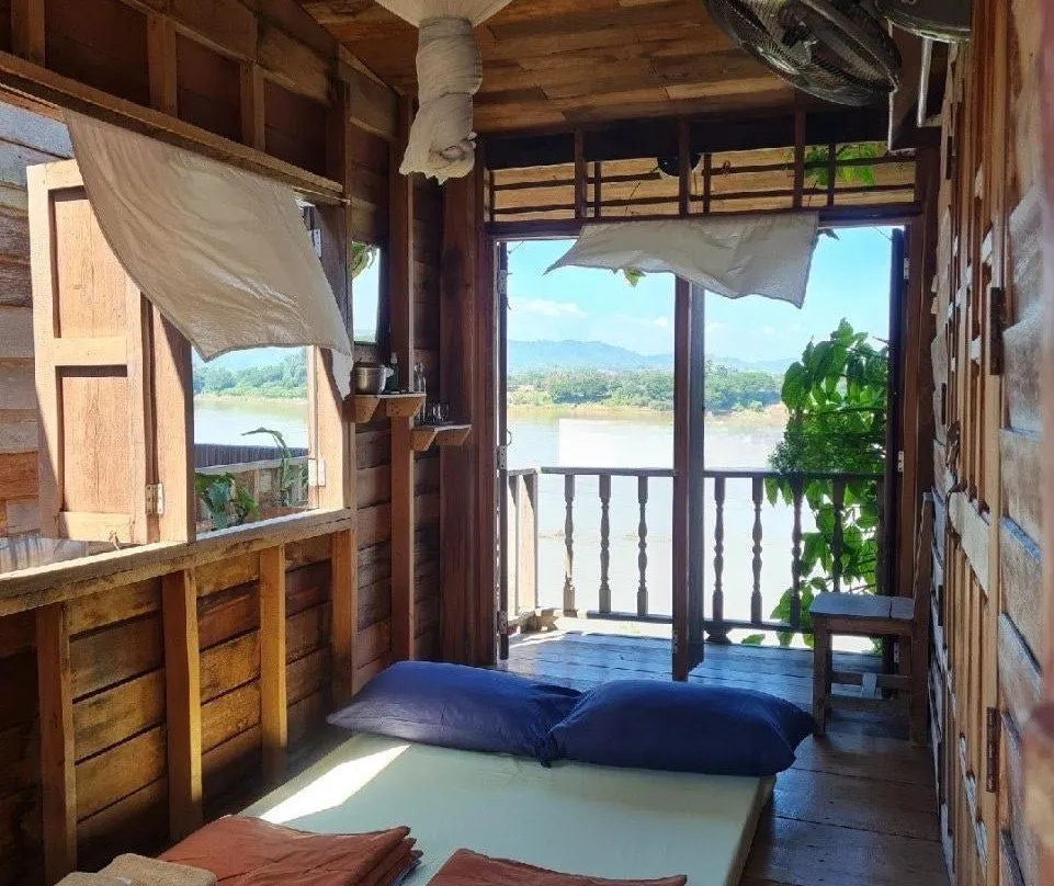 Mali Gallery - Chiang Khan