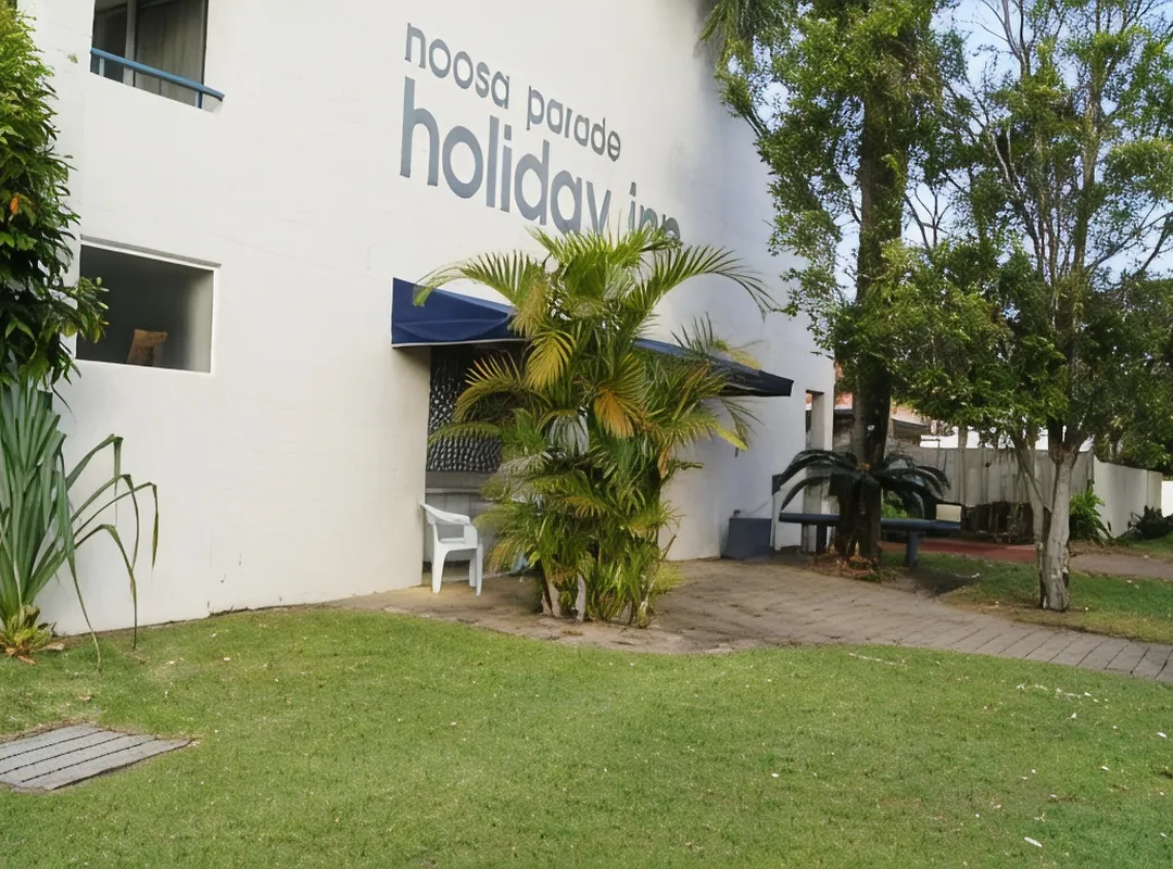 Noosa Parade Holiday Inn - Noosa Heads