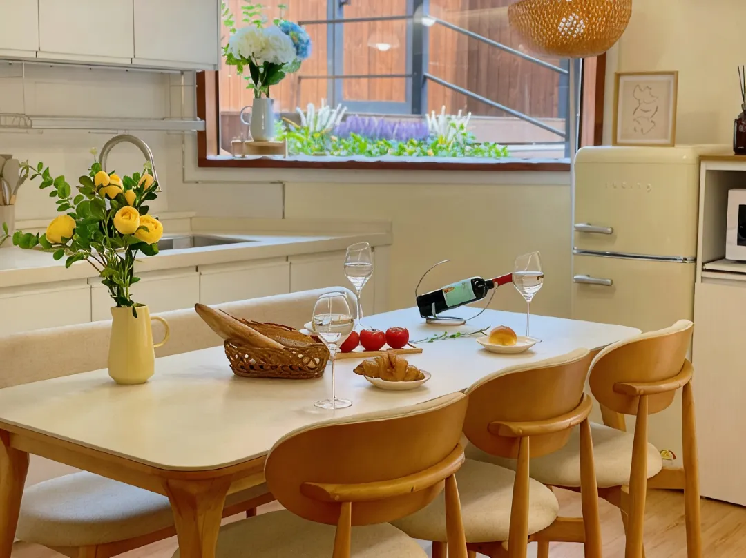 Hongik University Station 10 Minutes | 3br · 2bath | Private Yard | Garden View | Free Parking - Seoul