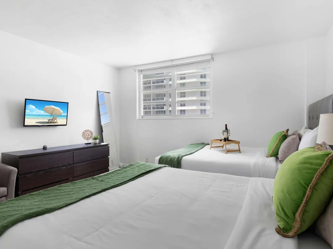 Direct Access To Pools And Beach Amenities - Gorgeous Ocean View Haven - Hollywood, FL