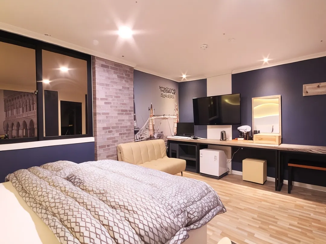 Gumi Hyeonggokdong 5wol Hotel - 형곡동