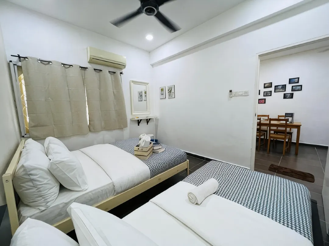 3 Bedroom Landed Beside Jonker Taman Kota Laksamana 150a By Myplace - Malakka