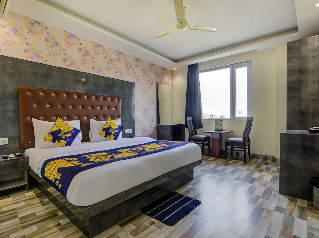 Hotel Smart Plaza - New Delhi