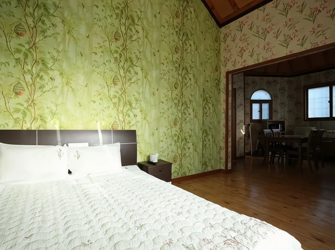 Taean Edel Weiss Pension - Incheon