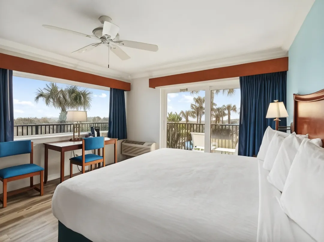 Seahorse Oceanfront Inn - Neptune Beach, FL