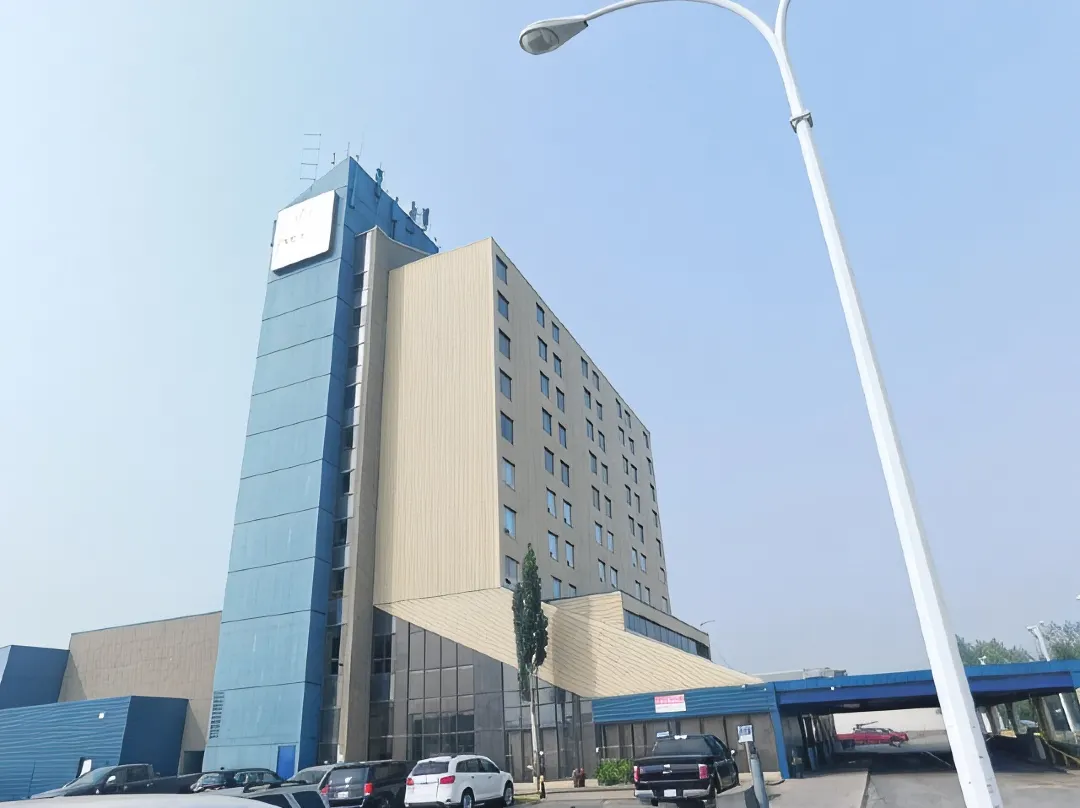 Paradise Inn & Conference Centre - Grande Prairie