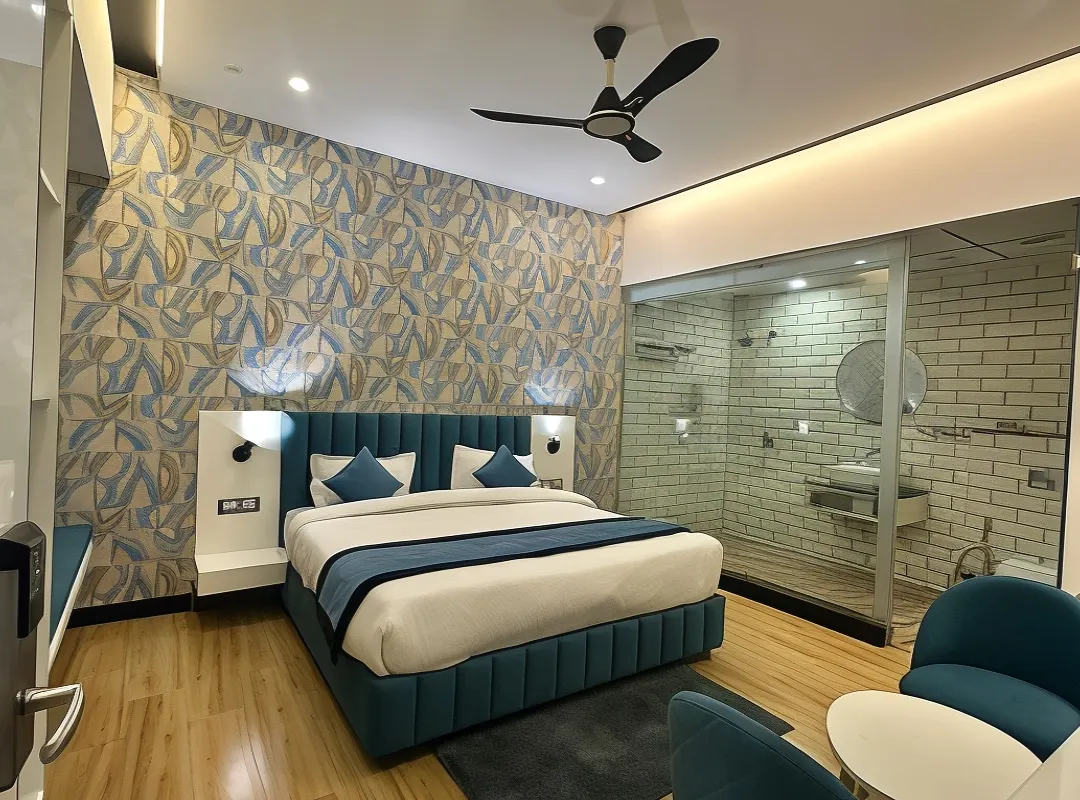 Hotel K C Clan - Zirakpur