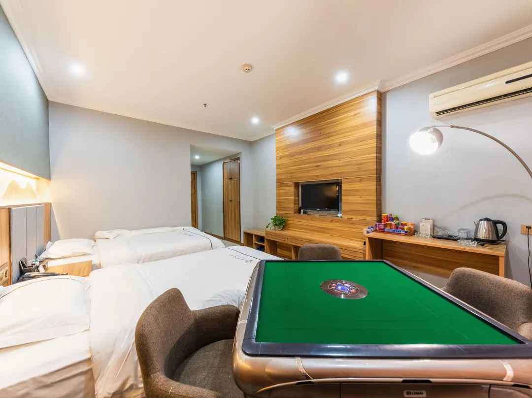 Xiaogan Education Hotel - 孝感市