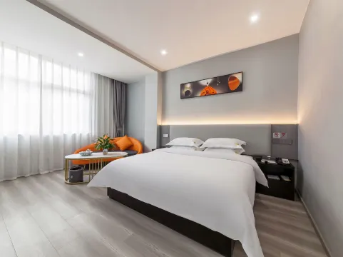 Home Inn Baiyun Hotel - Longyan