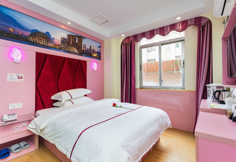 Zhongchao Theme Hotel (Shenzhen Sunshine)(众巢主题酒店（深圳阳光店）), Shenzhen ...