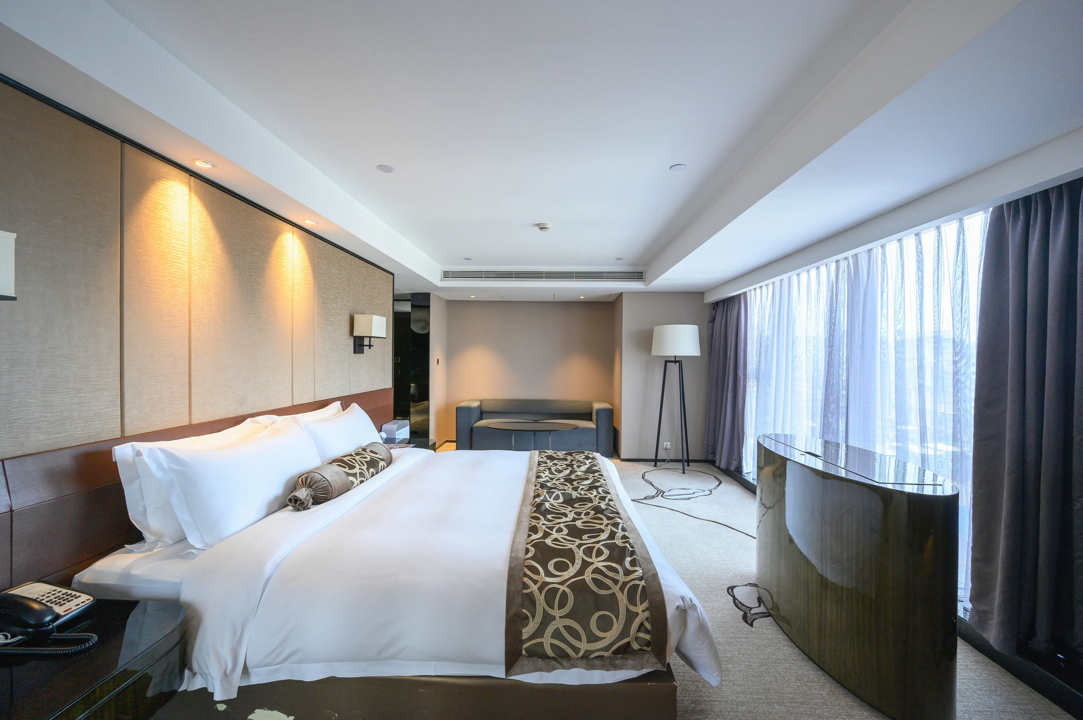 Xiamen Hongdu Hotel - Check 175 Photos | Trip.com