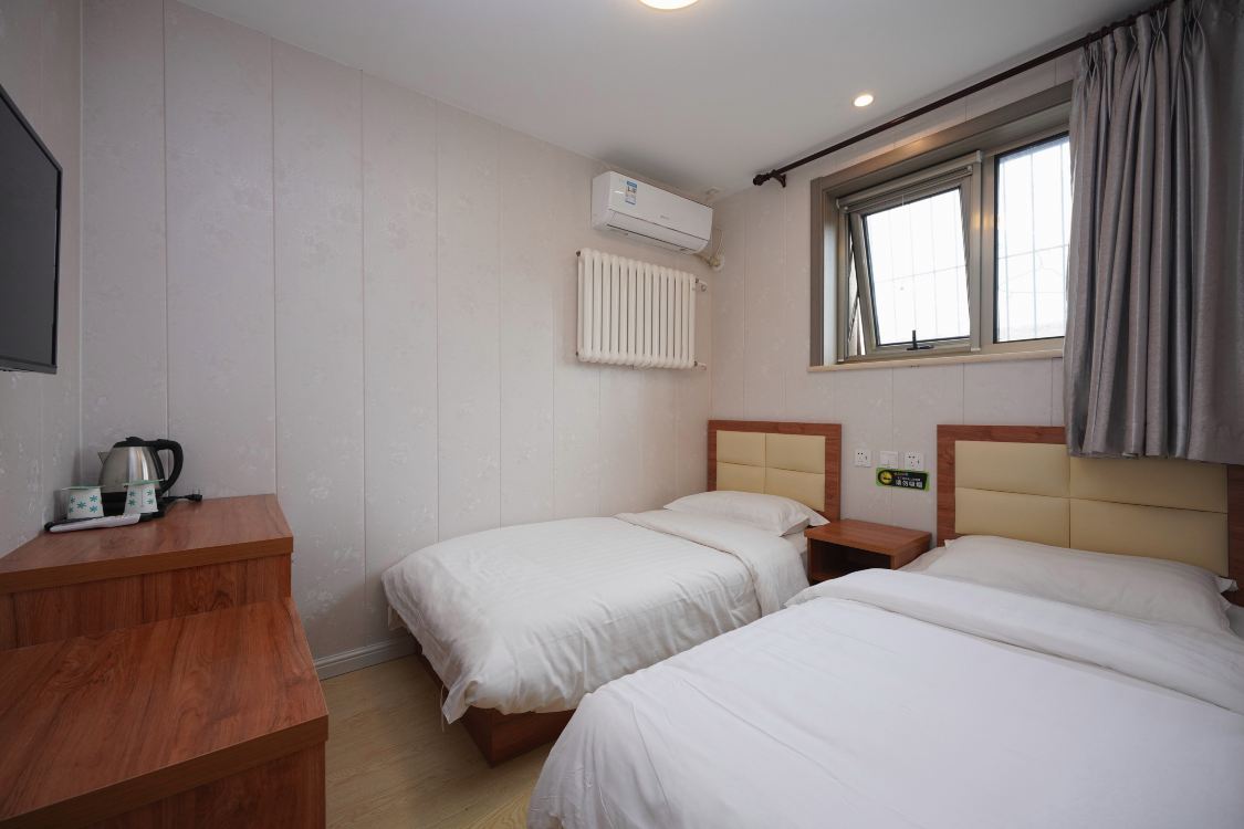 Jingkanglong Hotel (West Gate of Communication University of China ...